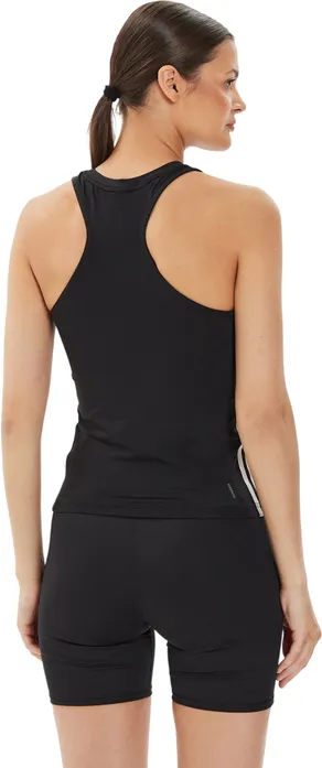 Купить adidas в официальном интернет-магазине Sport Point по дисконт-ценам